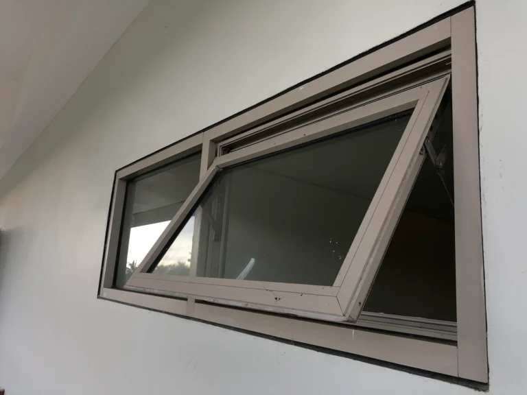 Double Hung Windows Brisbane & Gold Coast | True Blue Glass
