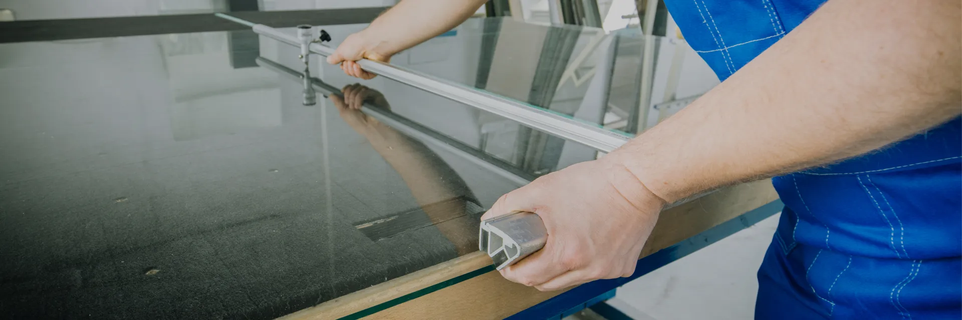 Emergency Glass Repair & Replacement Brisbane | True Blue Glass